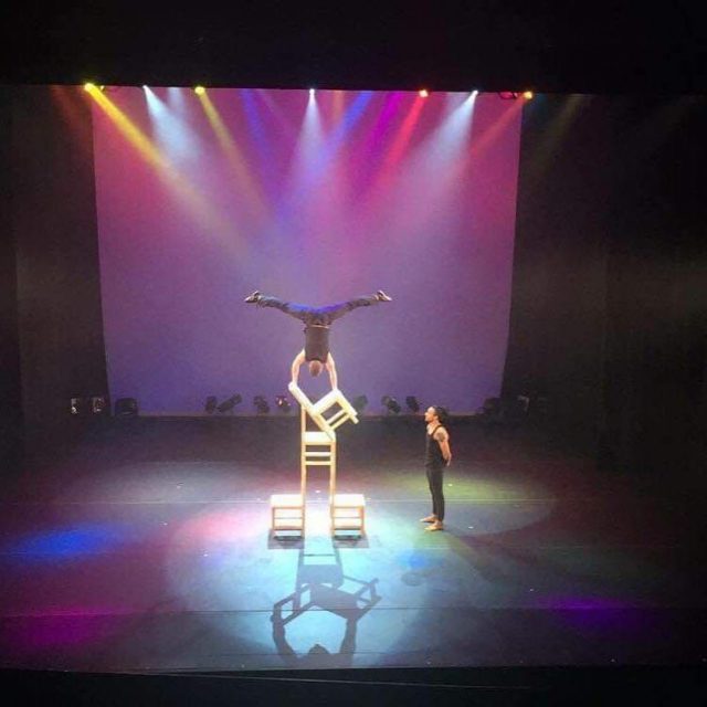 Entertainment – Head First Acrobats